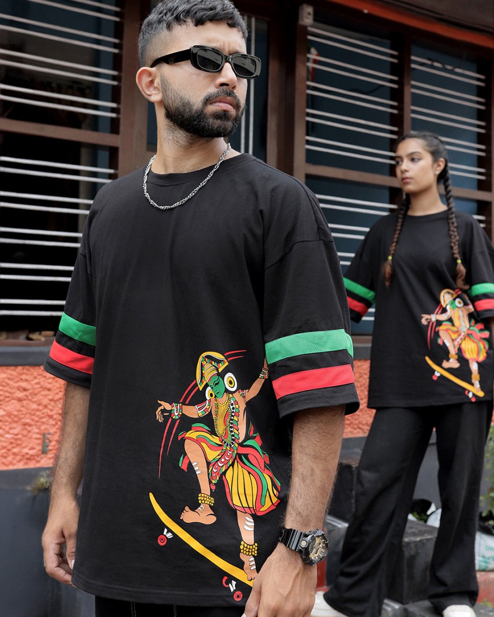 Black Skating Thullal Oversized T-shirt for Men | Mydesignation